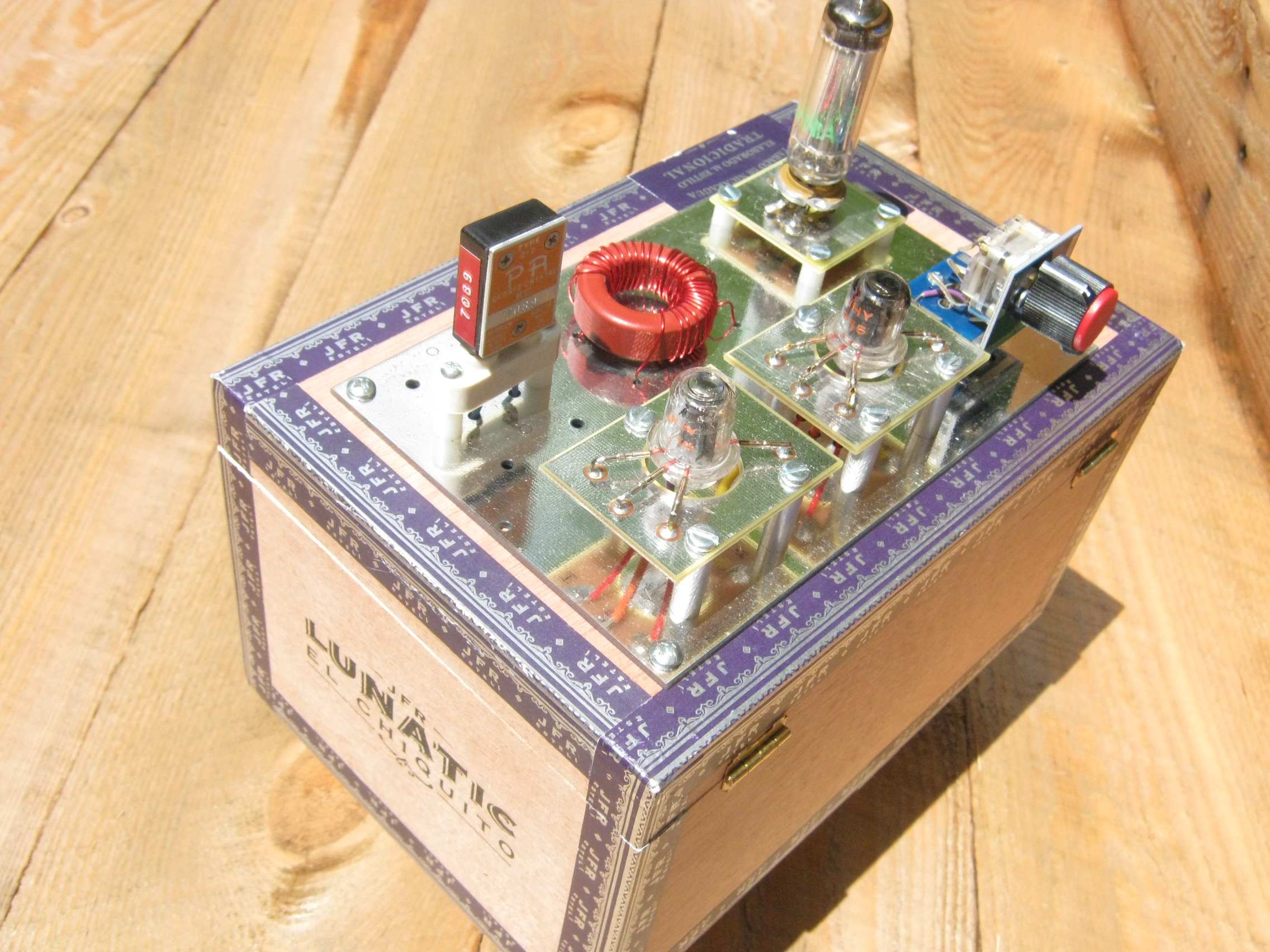 QRPme - QRP FUN in cans, boxes and from scratch!